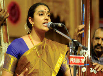 Carnatic singer S Aishwarya holds Bengaluru spellbound