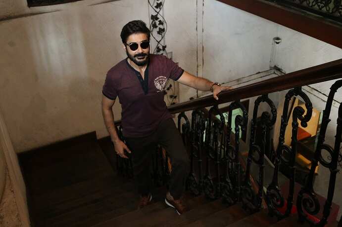 Prosenjit turns up the heat in CT office