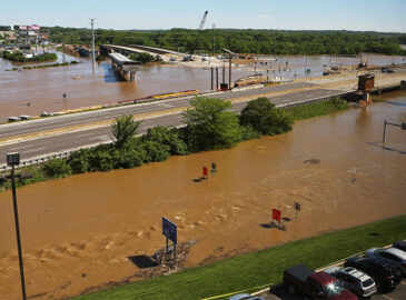 Rising Meramec river leads to evacuations