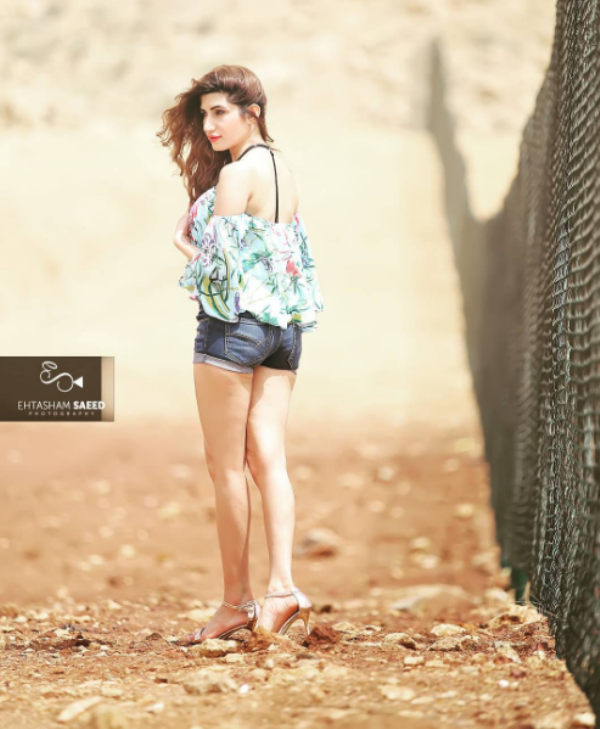 Pakistani beauty queen sizzles in her latest photoshoot