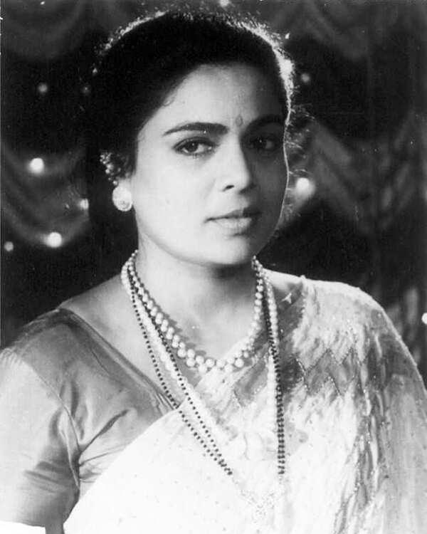 RIP Reema Lagoo, who will always be remembered for her contribution to ...