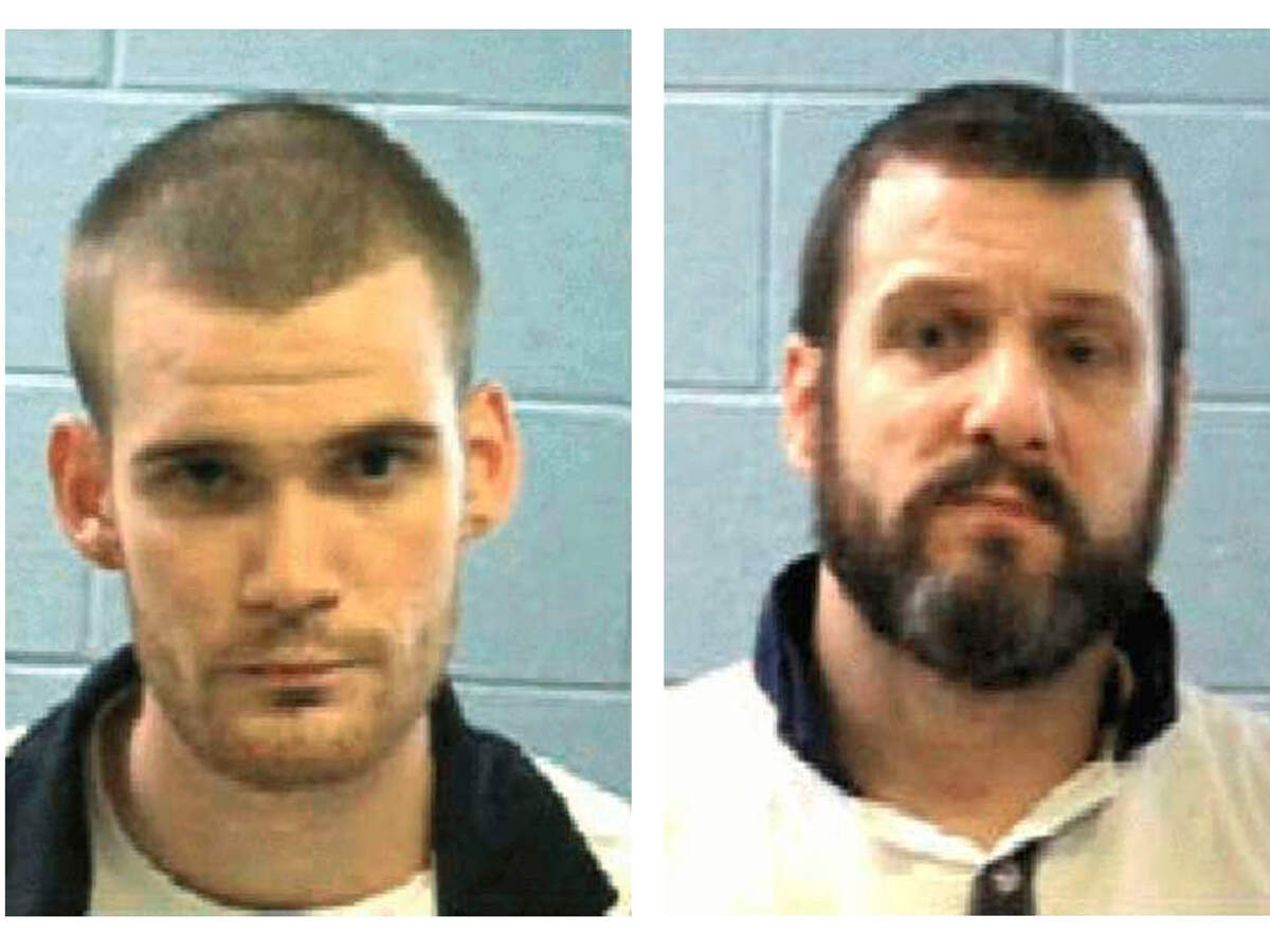 Two inmates on the run in Georgia after killing guards