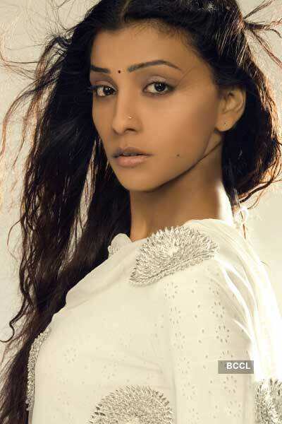 Deepal Shaw Pics | Deepal Shaw Photos | Deepal Shaw Portfolio Pics ...