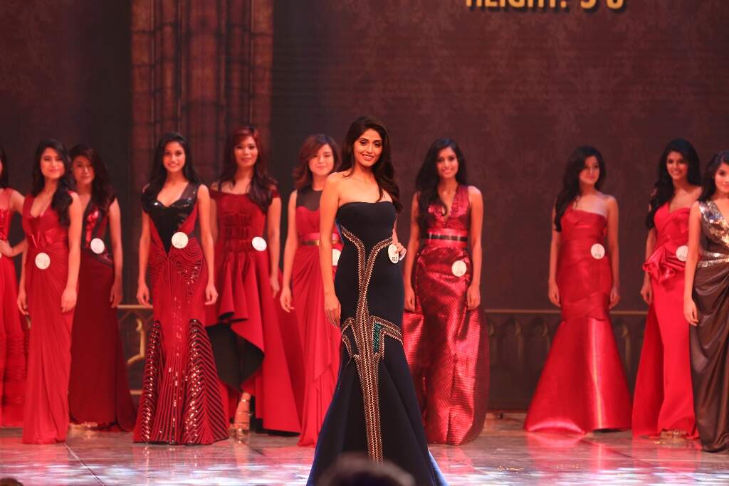fbb Colors Femina Miss India 2017 finalists dazzle in Amit Aggarwal ...