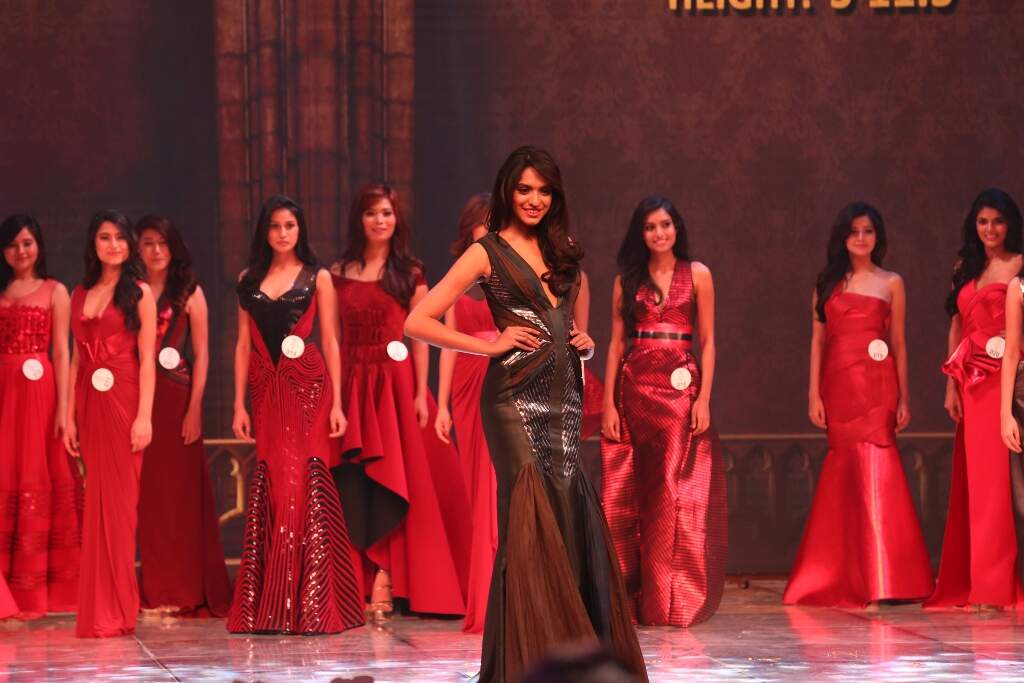 fbb Colors Femina Miss India 2017 finalists dazzle in Amit Aggarwal ...