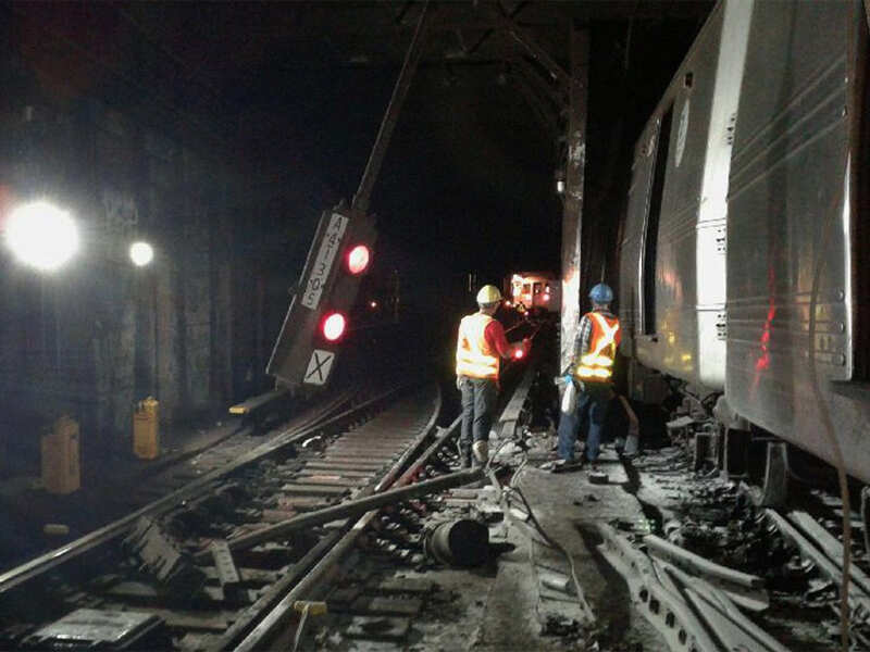 Subway train derailment in NYC injures dozens