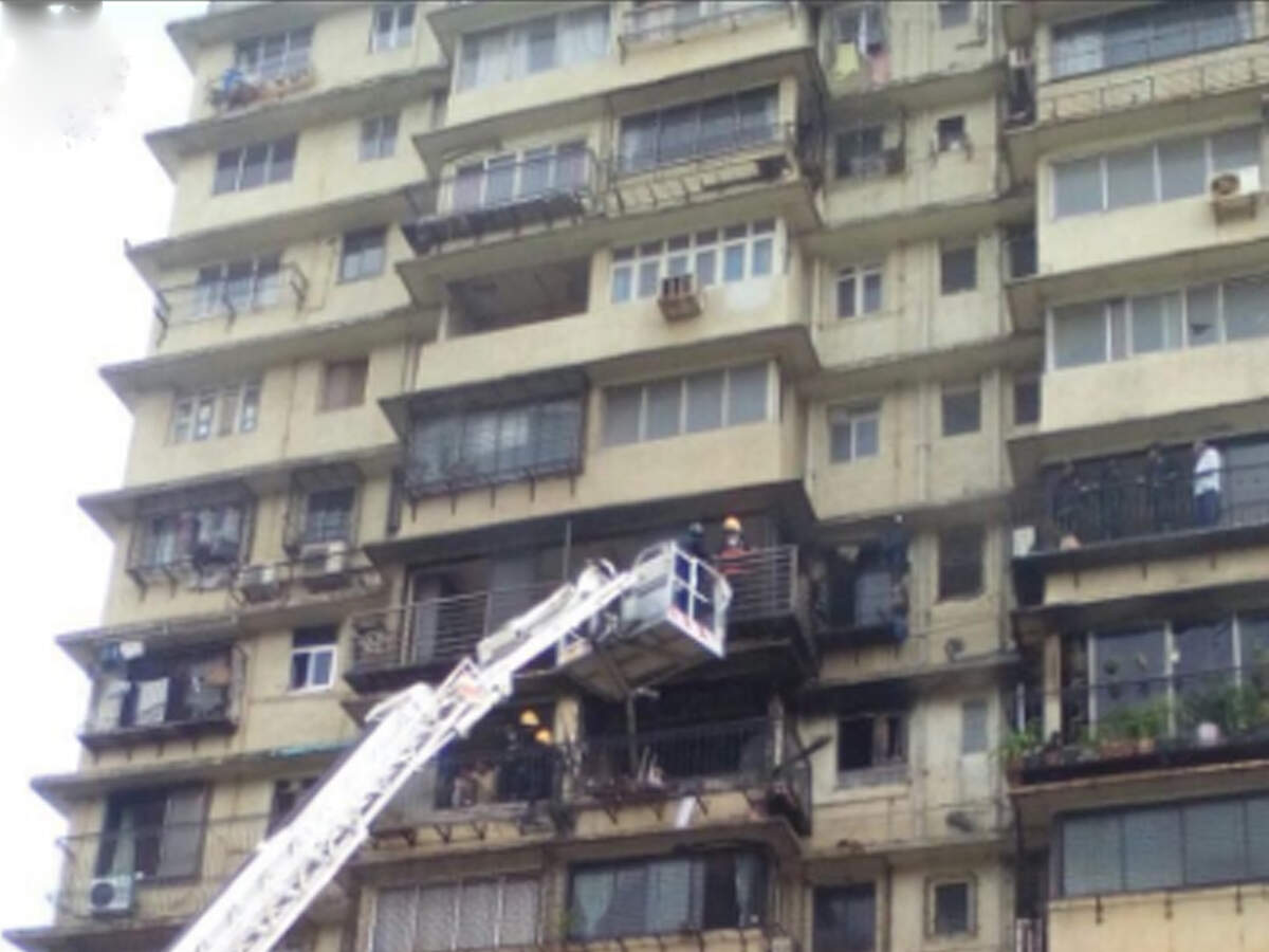 Mumbai: Massive fire at residential building in Worli