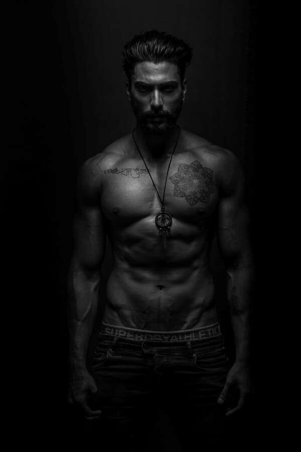 Prateek Jain makes jaw drop in his latest photoshoot