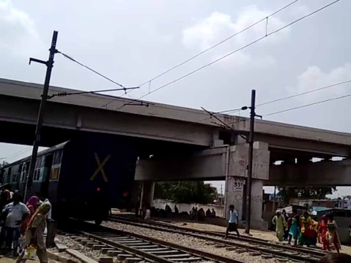Sultanpuri: Projects in limbo, crossing railway tracks a daily risk for ...