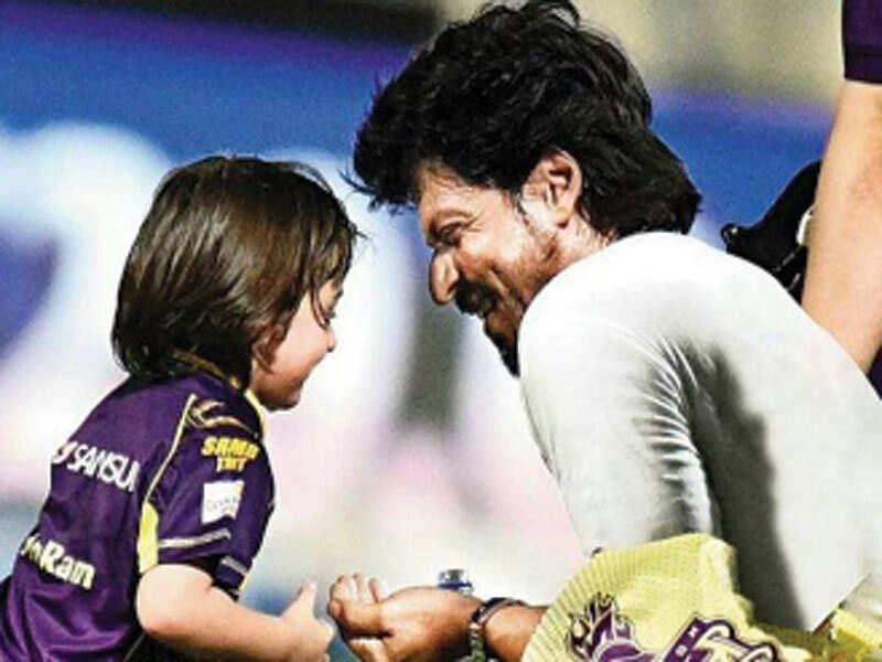 SRK believes AbRam is born for 'lovedom' not stardom