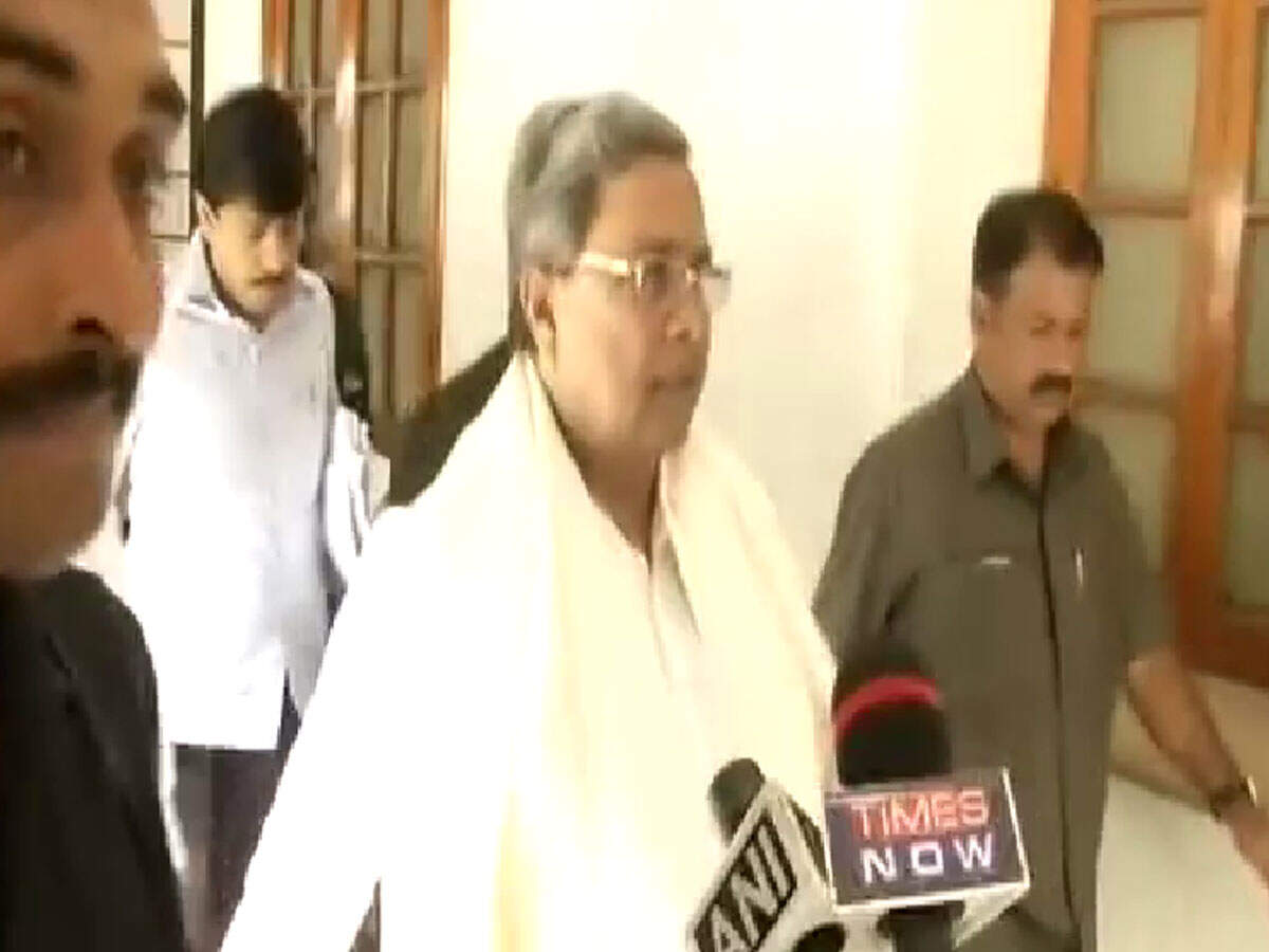 Karnataka CM ignores questions on transfer of DIG Roopa