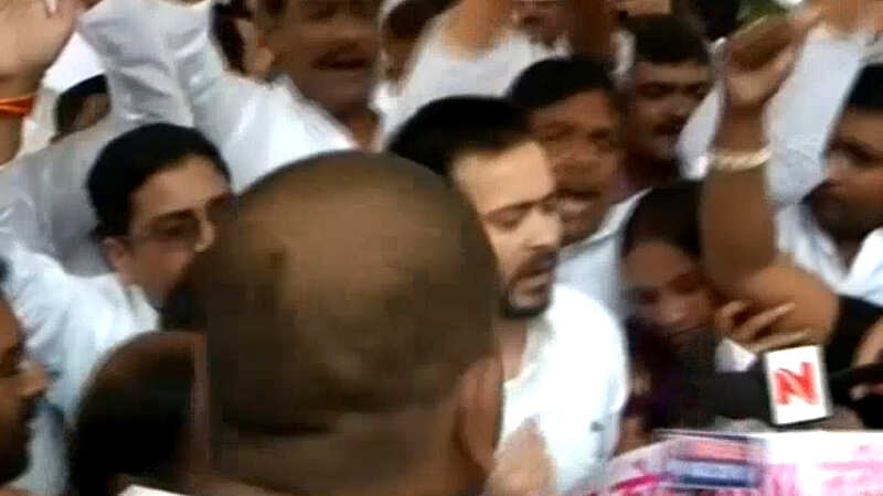 RJD stages protest outside Bihar assembly against Nitish Kumar-BJP alliance