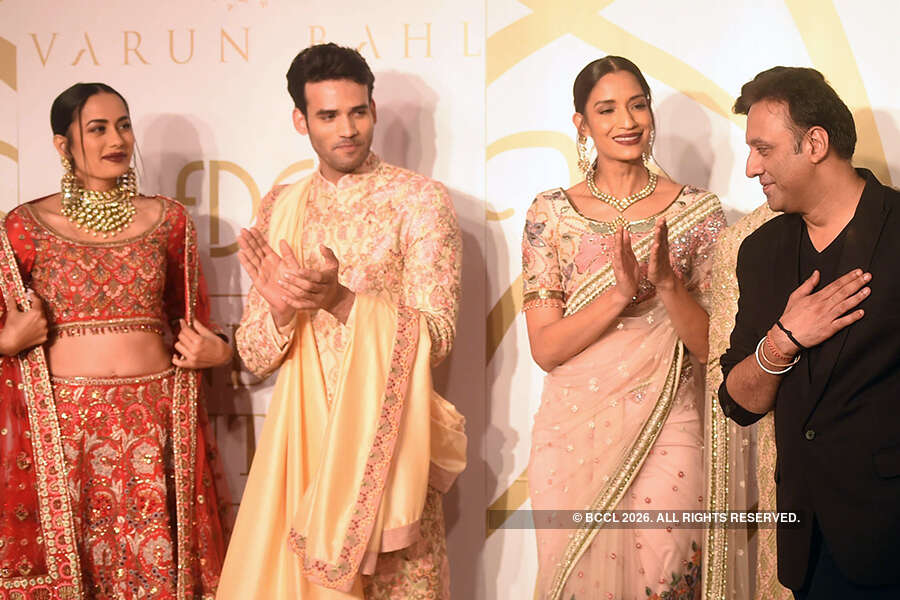 FDCI India Couture Week 2017: Day 5: Varun Bahl- The Etimes Photogallery Page 15