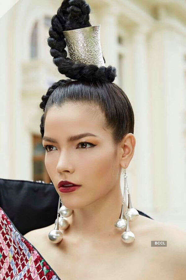 Fahsai Paweensuda crowned Miss Earth Thailand 2017