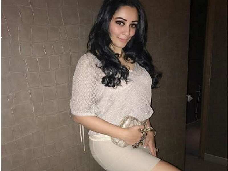 Pic: Maanayata Dutt is having a time of her life in Dubai