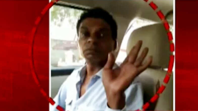 Delhi: Drunk driver threatens women passengers, locks them in his cab