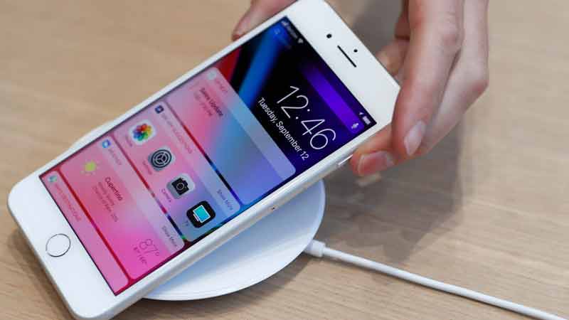 Apple launches iPhone 8 and iPhone 8 Plus: India pricing, availability ...