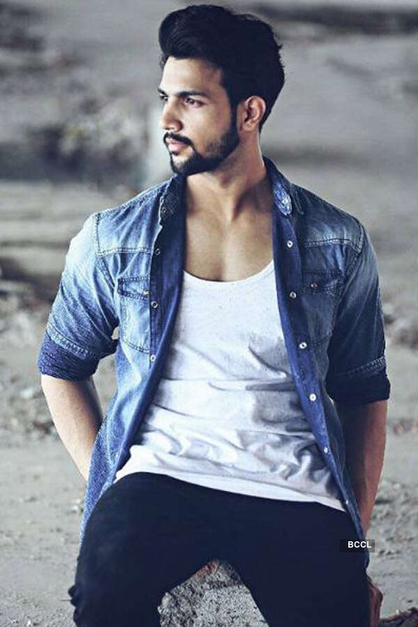 Sourabh Arya is the style icon for casual look