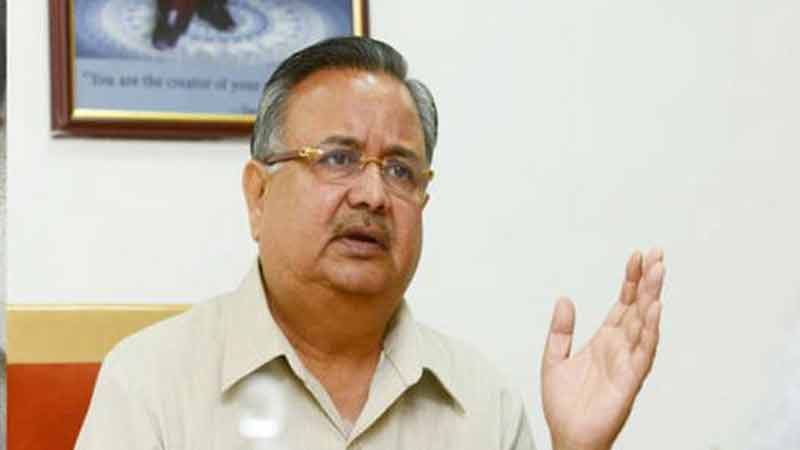 Raman Singh offers prayer at Danteshwari Temple