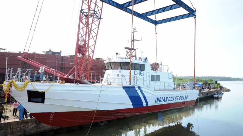 Coast Guard gets a new high-speed interceptor boat