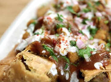 Chole Samosa Chaat Video: How to make Chole Samosa Chaat Recipe Video ...