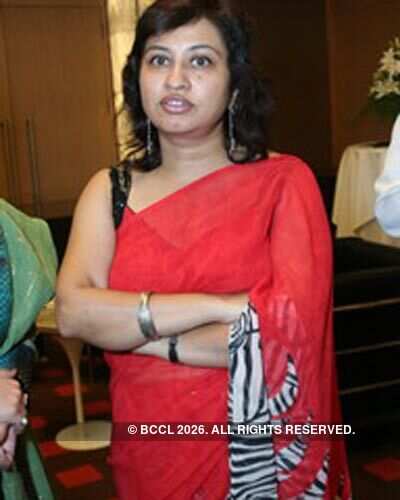 Dr Jyotsna Punj during Dr KK Kapila's felicitation ceremony by IRF on ...