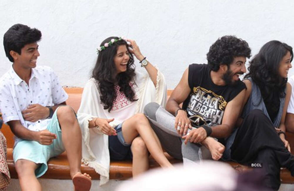 Aanandam Movie User Reviews & Ratings | Aanandam (2018) | Times Of India