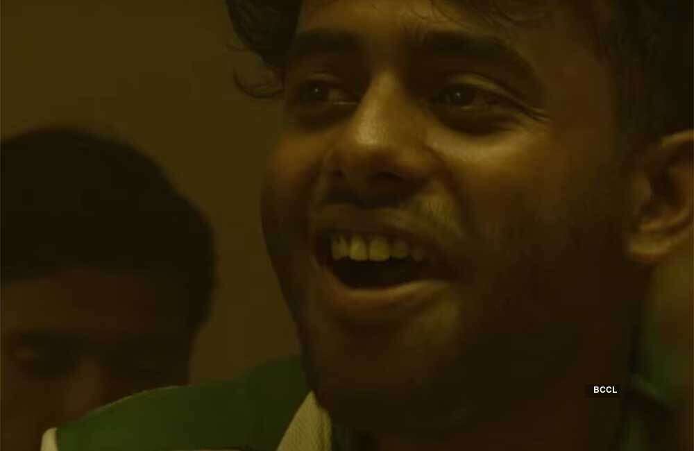 Parava Movie User Reviews & Ratings | Parava (2017) | Times Of India