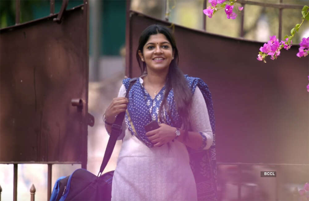 Sunday Holiday Movie User Reviews & Ratings | Sunday Holiday (2017 ...