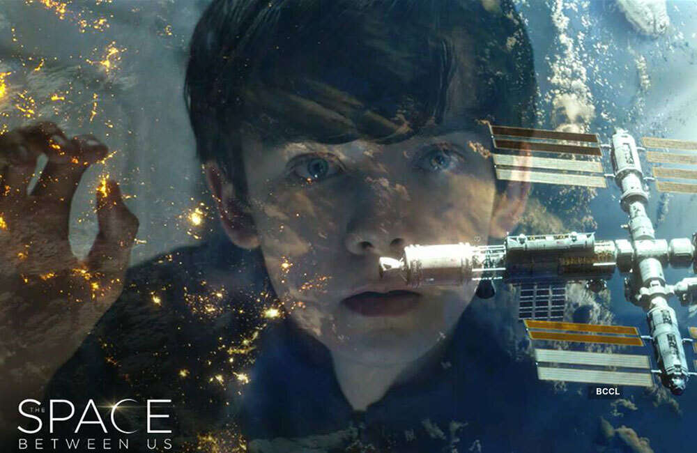 The Space Between Us Movie User Reviews & Ratings | The Space Between ...