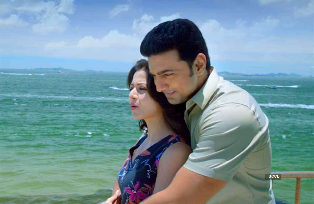 Cockpit Movie User Reviews & Ratings | Cockpit (2017) | Times Of India