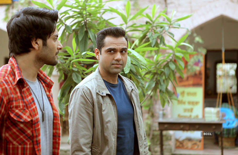 Happy Bhag Jayegi Movie User Reviews & Ratings | Happy Bhag Jayegi ...