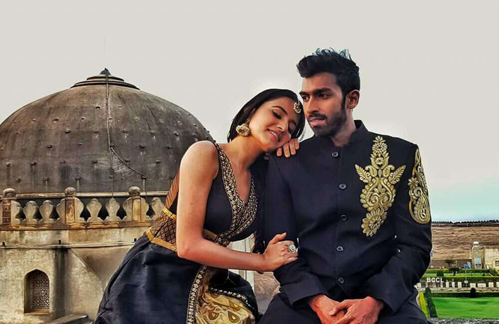 Run Antony Movie User Reviews & Ratings | Run Antony (2016) | Times Of India