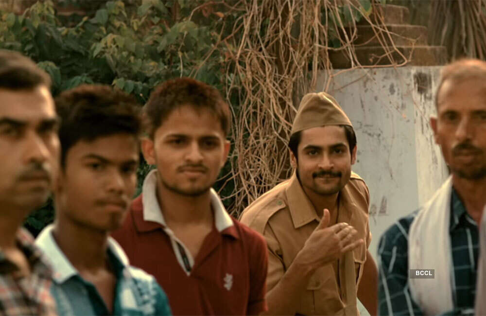 Babumoshai Bandookbaaz Movie User Reviews & Ratings | Babumoshai ...