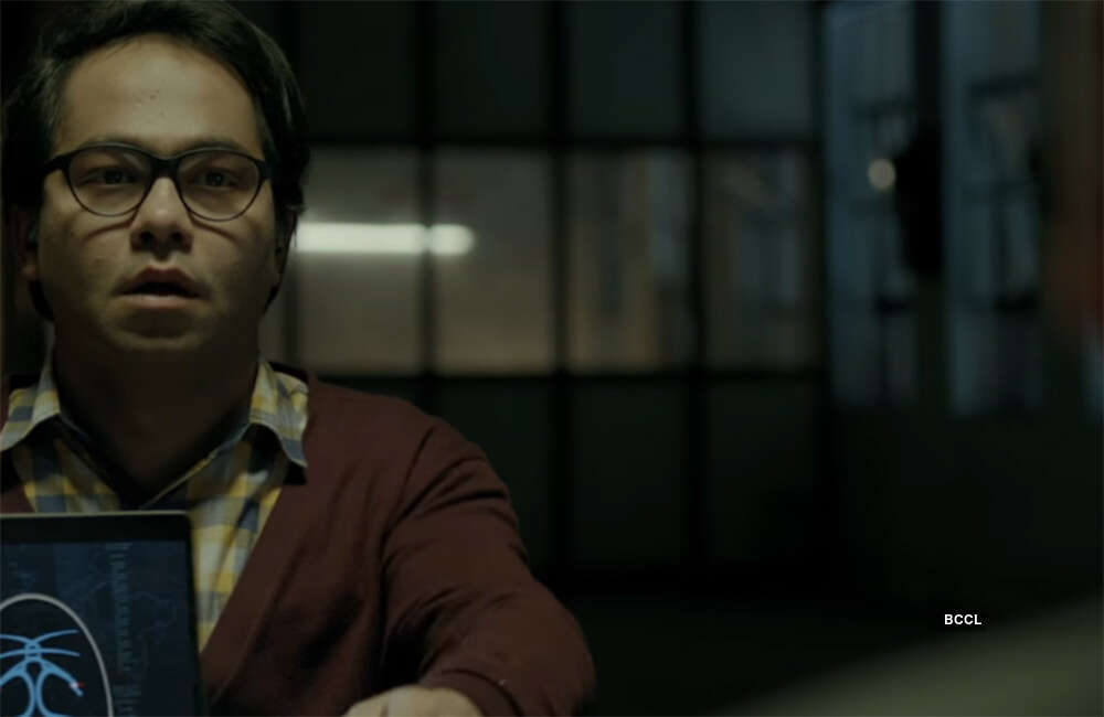 Commando 2 Movie User Reviews & Ratings | Commando 2 (2017) | Times Of ...