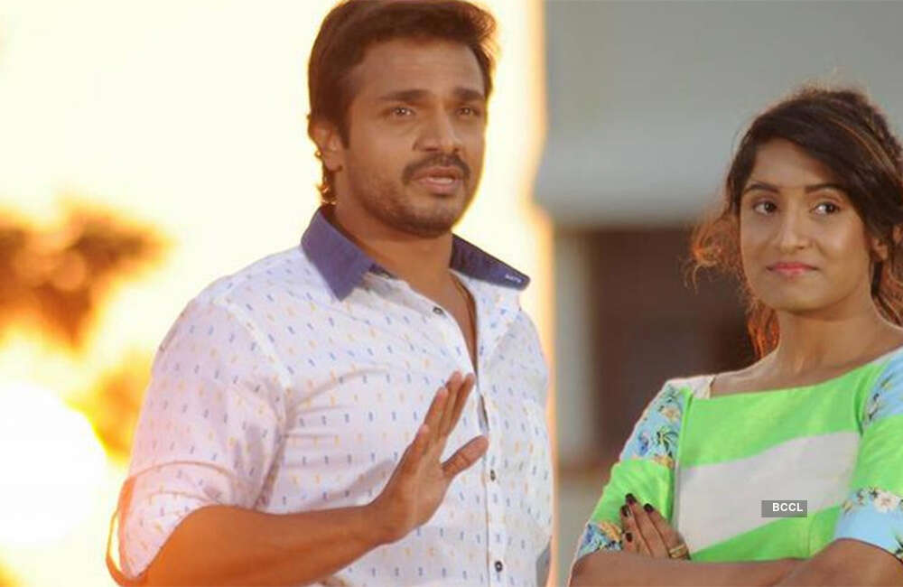 Eradu Kanasu Movie User Reviews & Ratings | Eradu Kanasu (2017) | Times ...