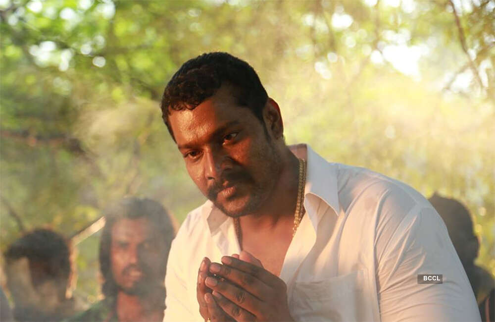 Lakshmi Bomb Movie User Reviews & Ratings | Lakshmi Bomb (2017) | Times ...