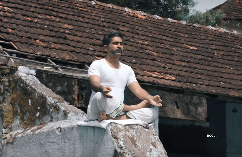 Saithan Movie User Reviews & Ratings | Saithan (2016) | Times Of India