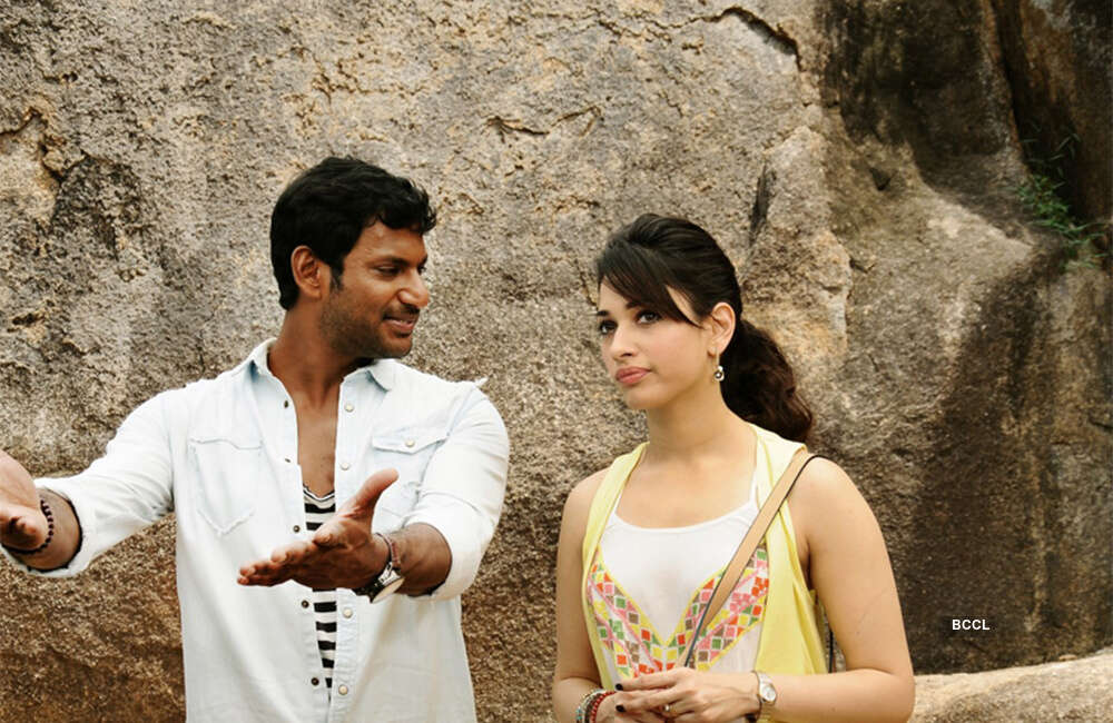 Kaththi Sandai Movie User Reviews & Ratings | Kaththi Sandai (2016 ...