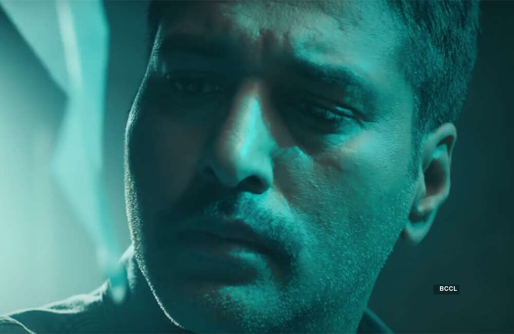 Dhuruvangal Pathinaaru - D16 Movie User Reviews & Ratings | Dhuruvangal ...