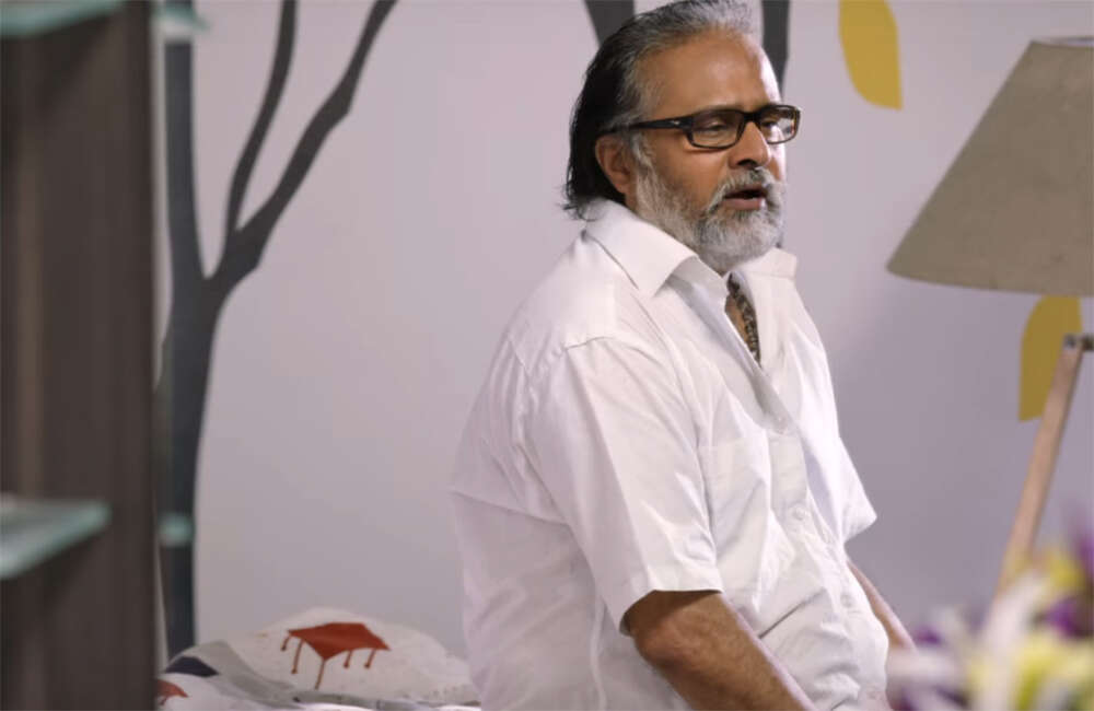Thappu Thanda Movie Review, Trailer, & Show timings at Times of India