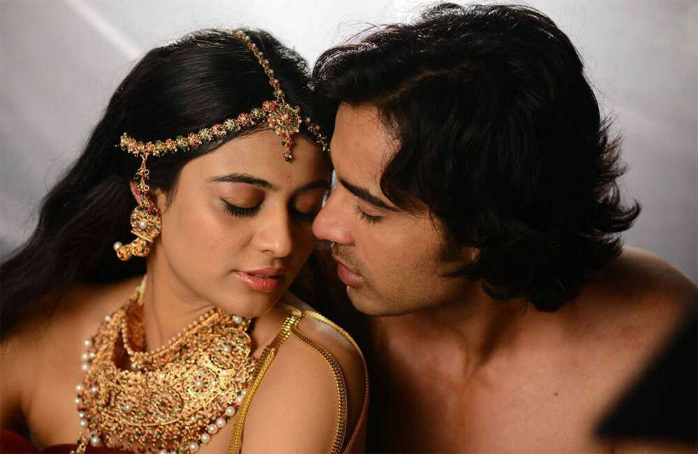 Srivalli Movie: Showtimes, Review, Songs, Trailer, Posters, News ...