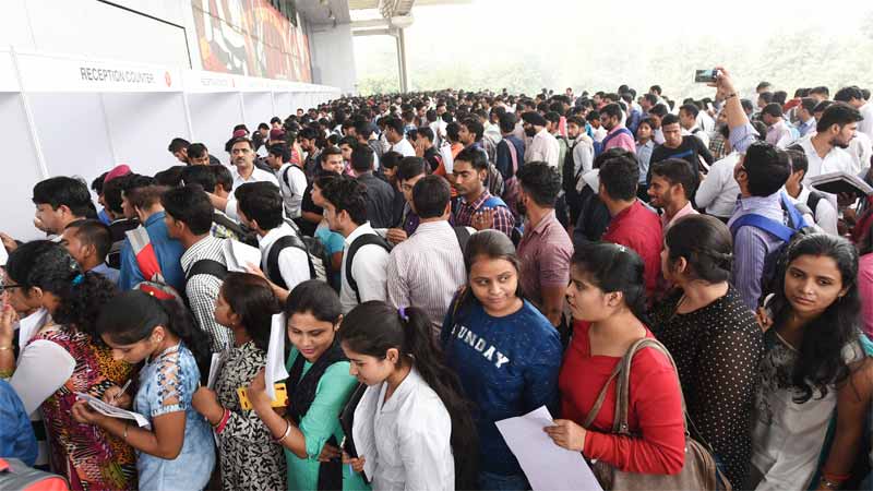 Thousands take part in Delhi govt's mega job fair