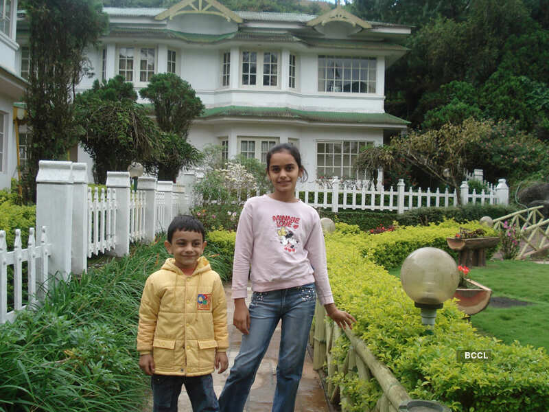 Unseen childhood pictures of Manushi Chhillar you cannot miss