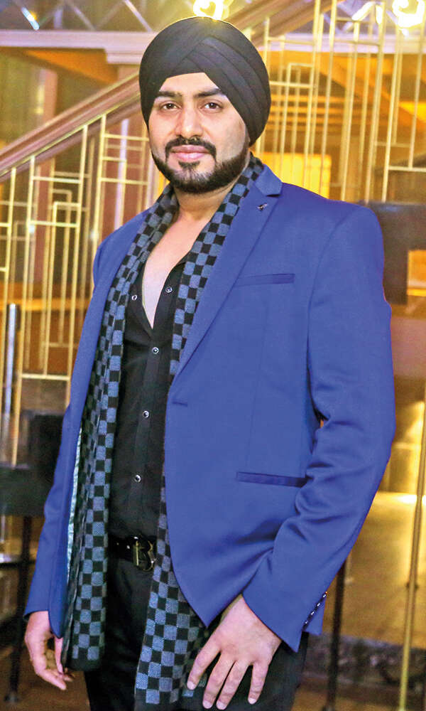 Kabir Talwar's birthday party- The Etimes Photogallery Page 4