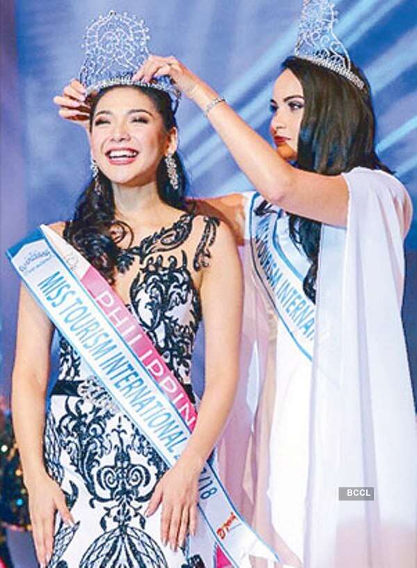 Jannie Loudette Vicencio Alipo-on crowned Miss Tourism International 2017
