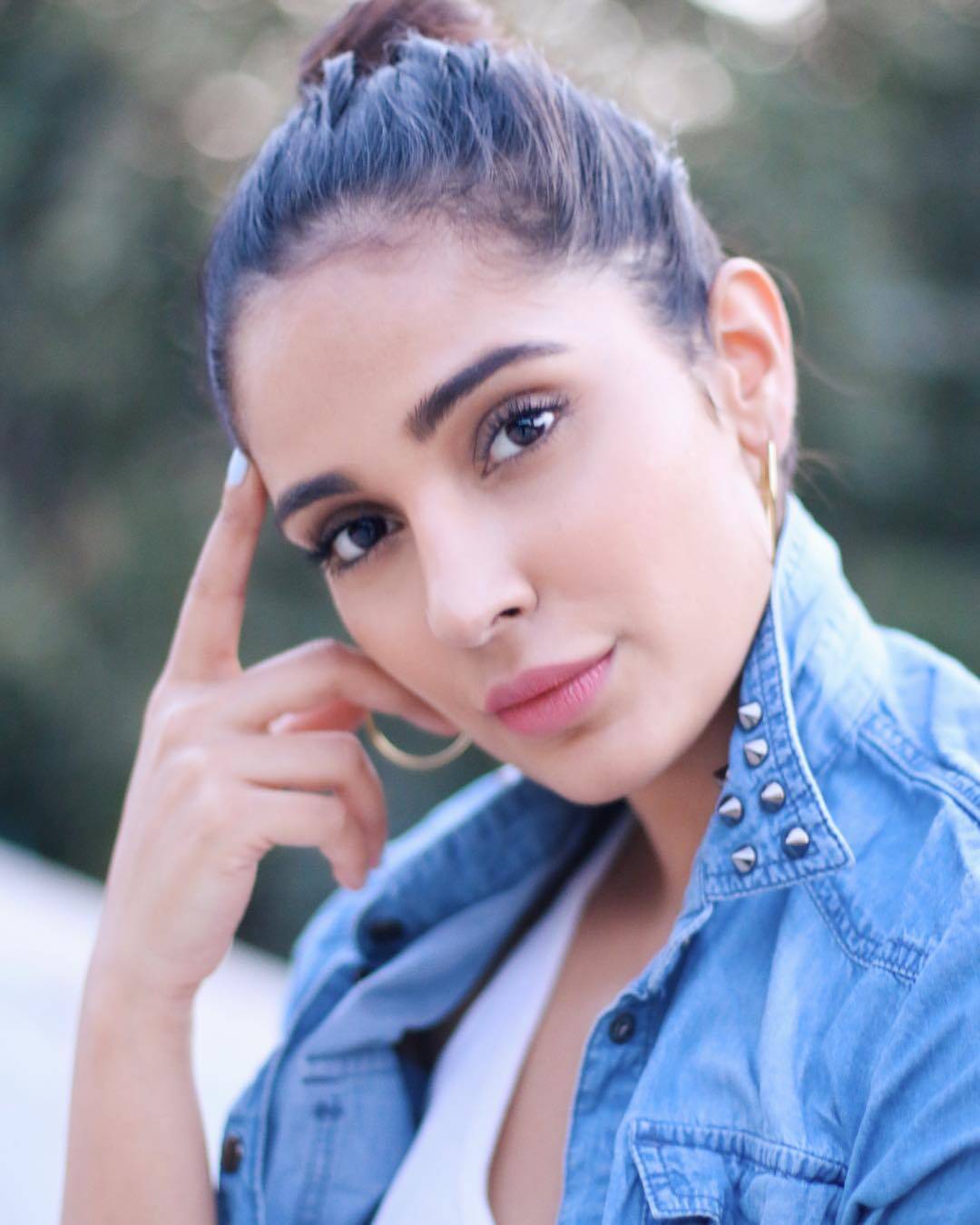 Alankrita Sahai’s classy photoshoot will leave you stunned
