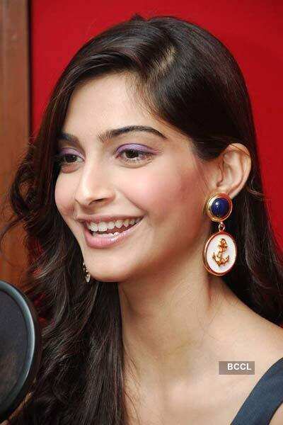 Sonam Kapoor promotes her latest film 'Aisha' at Fever 104 FM studios ...