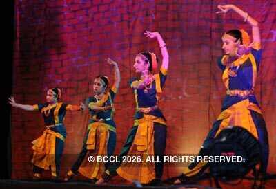 'Dear Delhi Dance' dance event held at Kamani Auditorium on July 27 ...
