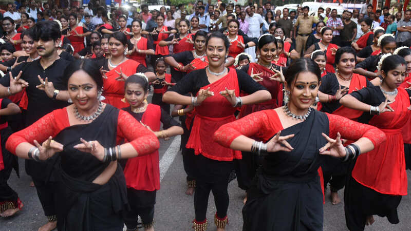 With classical flash mob, unified march, Kerala celebrates 50 years of ...